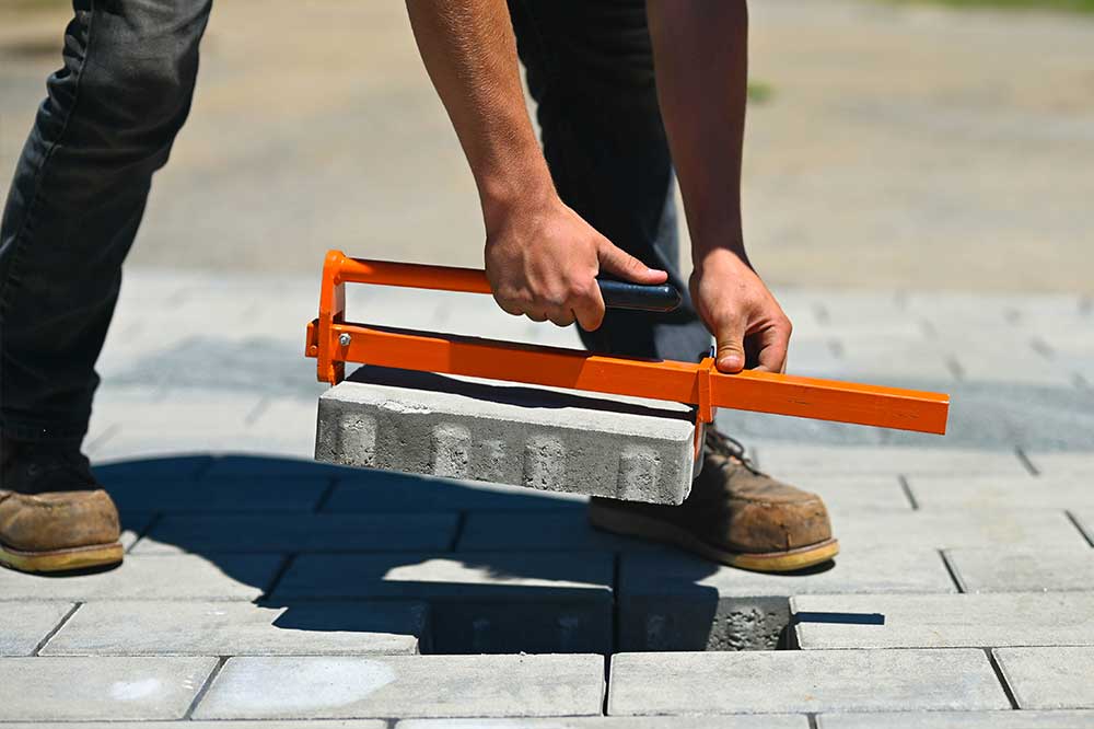 Paver Clamp | Paver Lifting Tool | Clamp for Slab, Paver, & Bricks