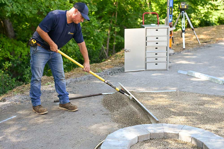 Quick-E-Radius Screed Rails | Best Screed Tools for Fire Pit
