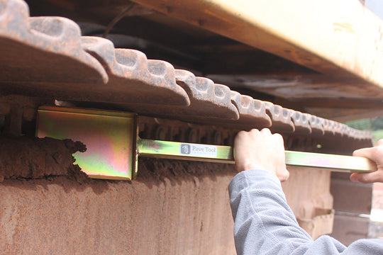 Quick-E-Track Cleaner | Best Excavator Track Cleaning Tool
